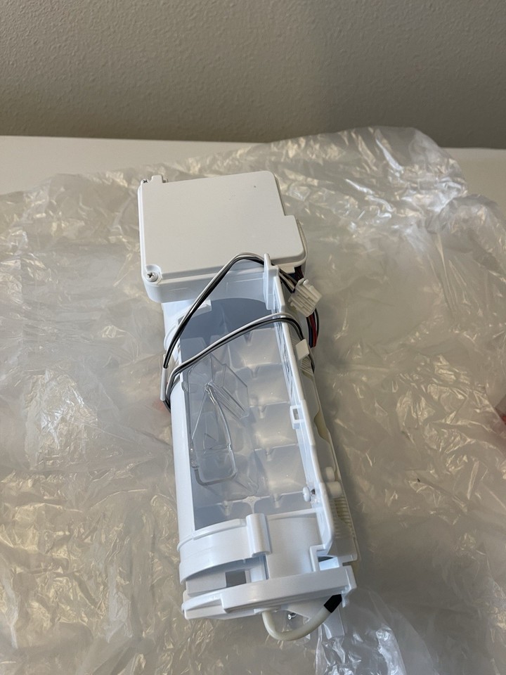 AEQ73569902 Icemaker Lg Fridge New Oem | eBay