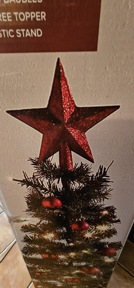 6ft Christmas Tree With 60 Red Baubles Red Star Tree Topper And Lights ...