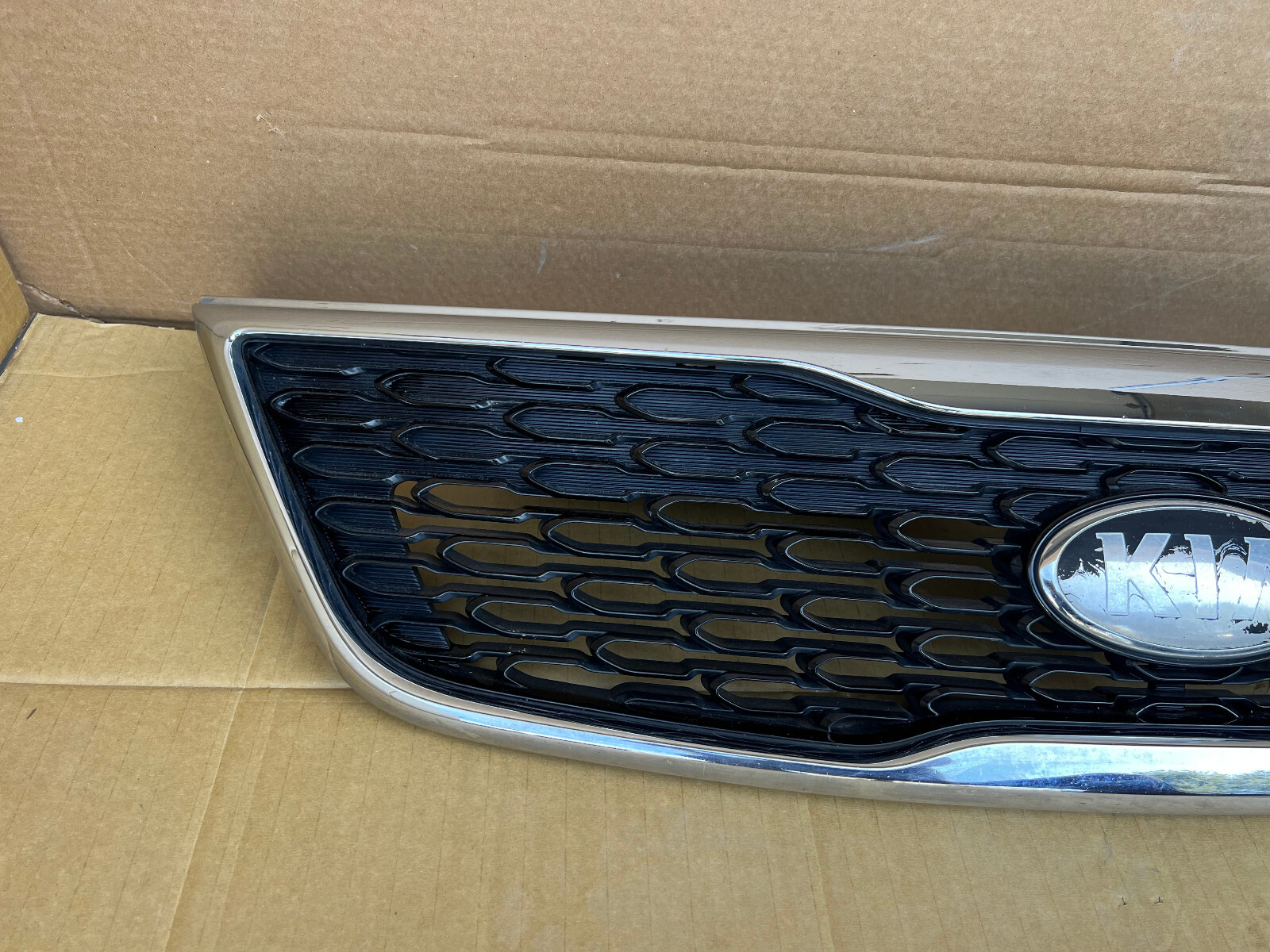 2014 2015 Kia Sorento Front Upper Grille OEM 86350-1U500 | eBay