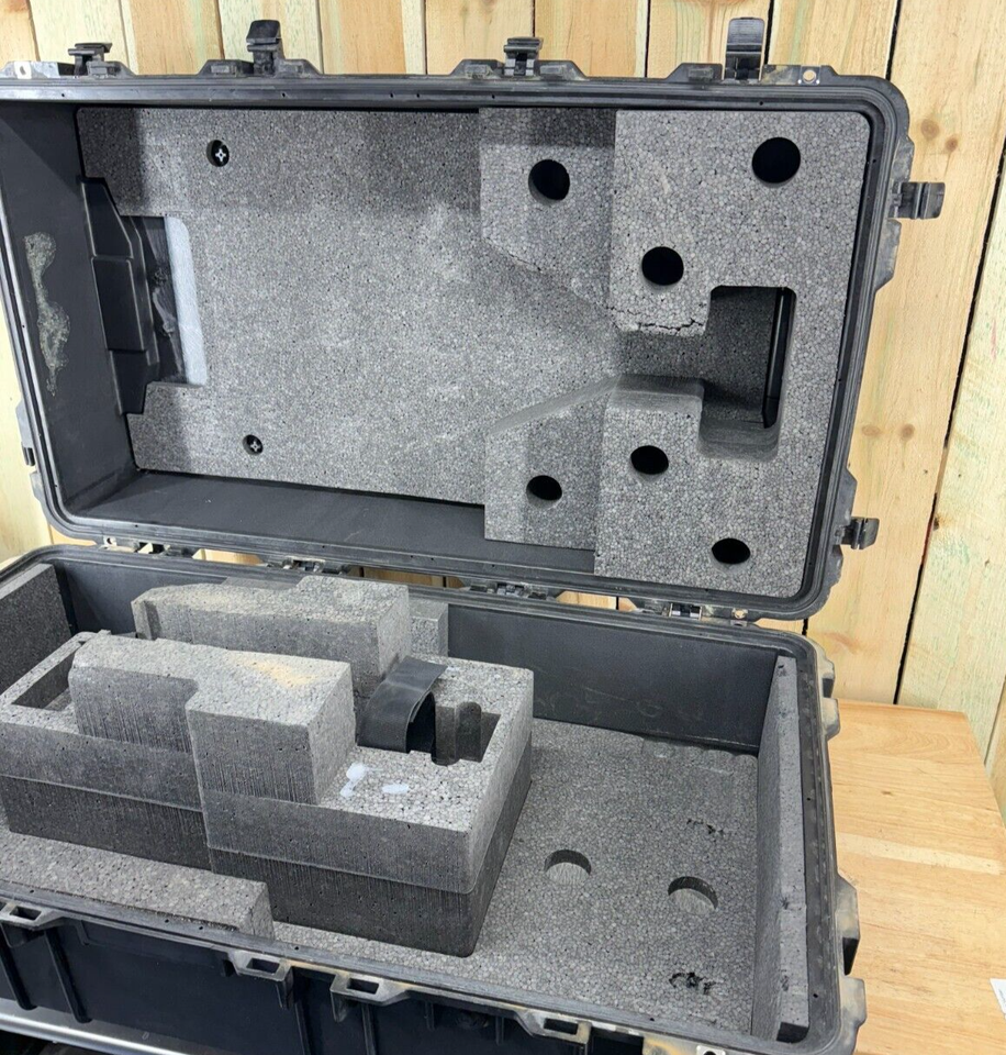 Pelican 1780 Protector Case Black Rolling Waterproof Good Condition AB ...