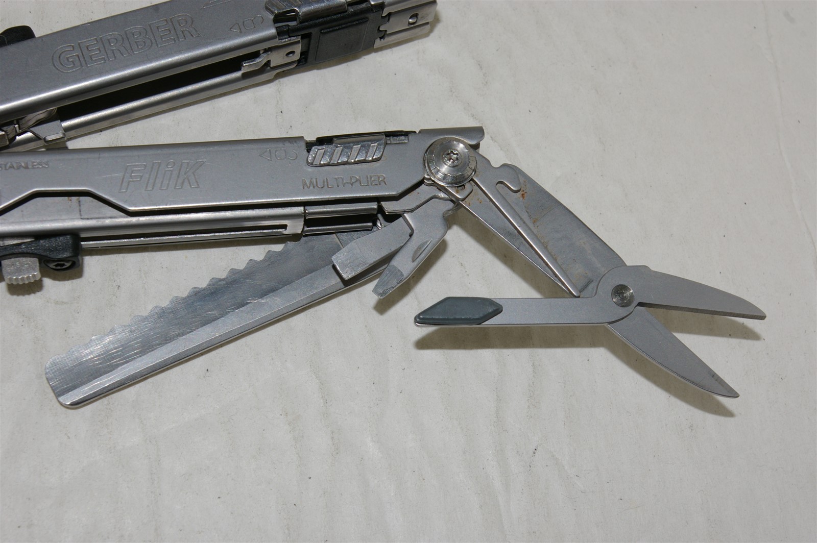 Gerber Flik Multi-Tool Multi-Plier Discontinued | eBay