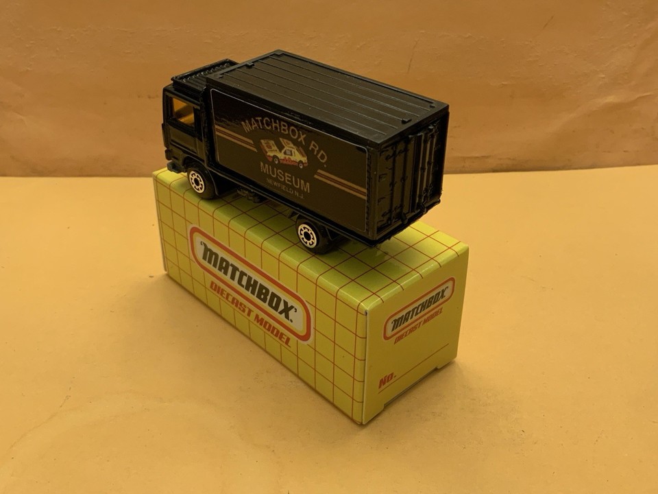 Matchbox Superfast Volvo Container Truck “Matchbox Rd. Museum” See ...