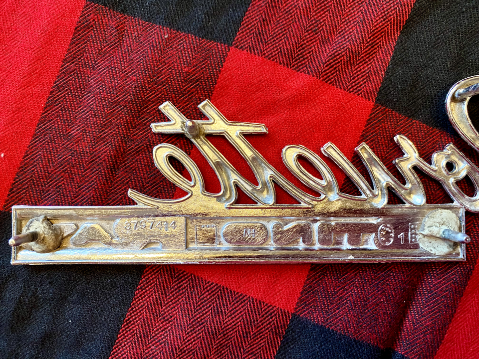 Original Rear Deck Emblem - 1964 Corvette Stingray Convertible #3797414 ...