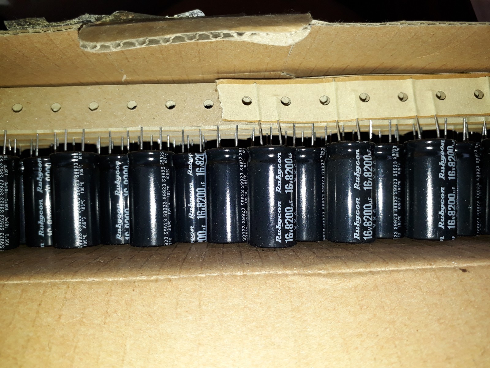 10PCS NOS 8200uF 16V RUBYCON JAPAN YXG LOW ESR CAPACITORS FOR AUDIO! | eBay