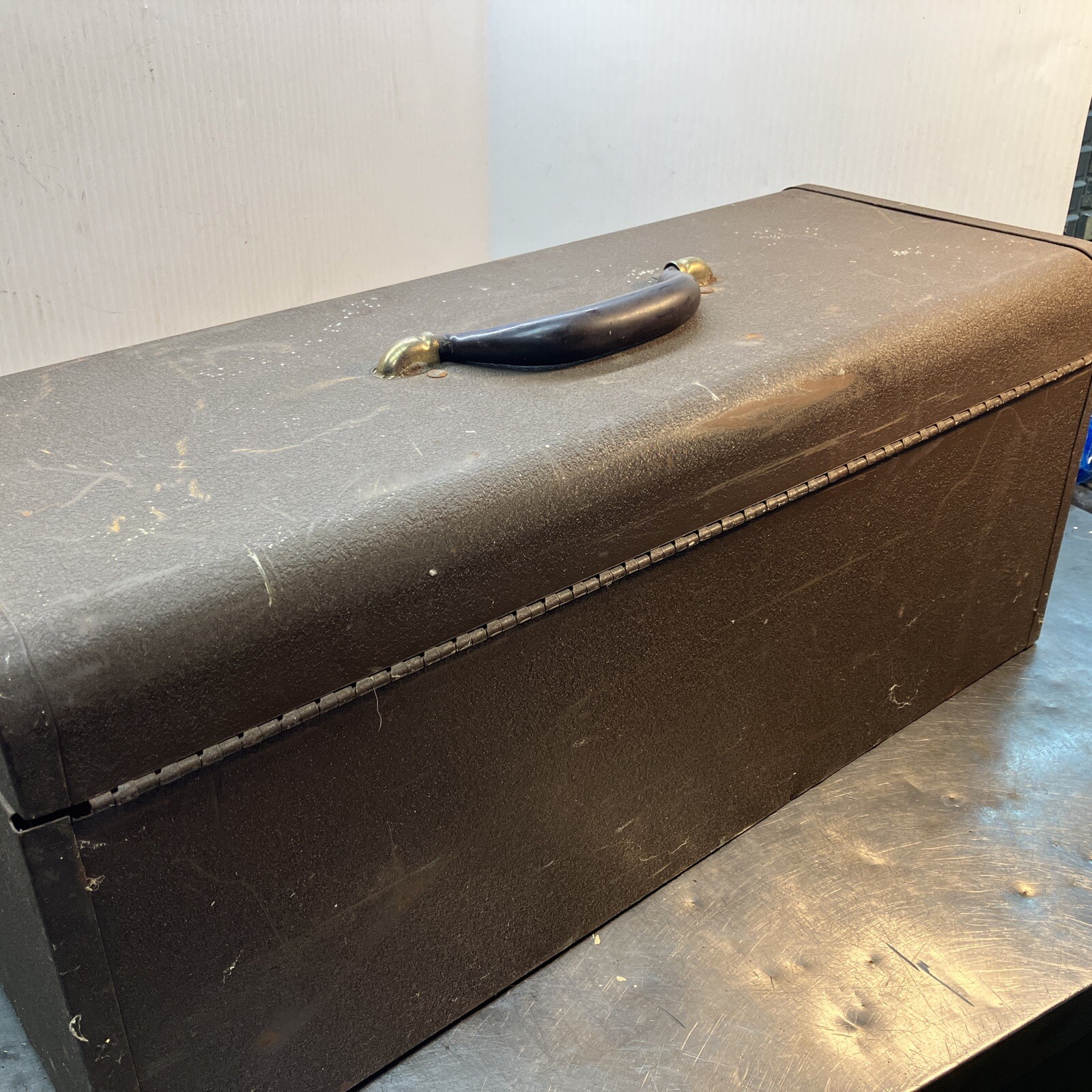 VINTAGE LYON 22" STEEL TOOL BOX BROWN | eBay