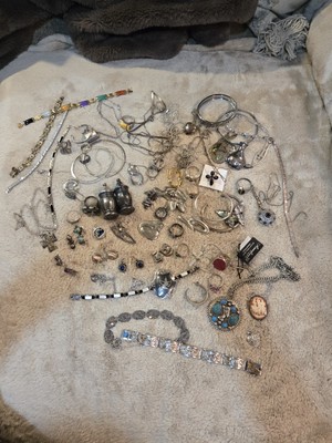 HUGE SCRAP STERLING SILVER JEWELRY LOT BROOCHES BRACELETS RINGS ECT 643 ...