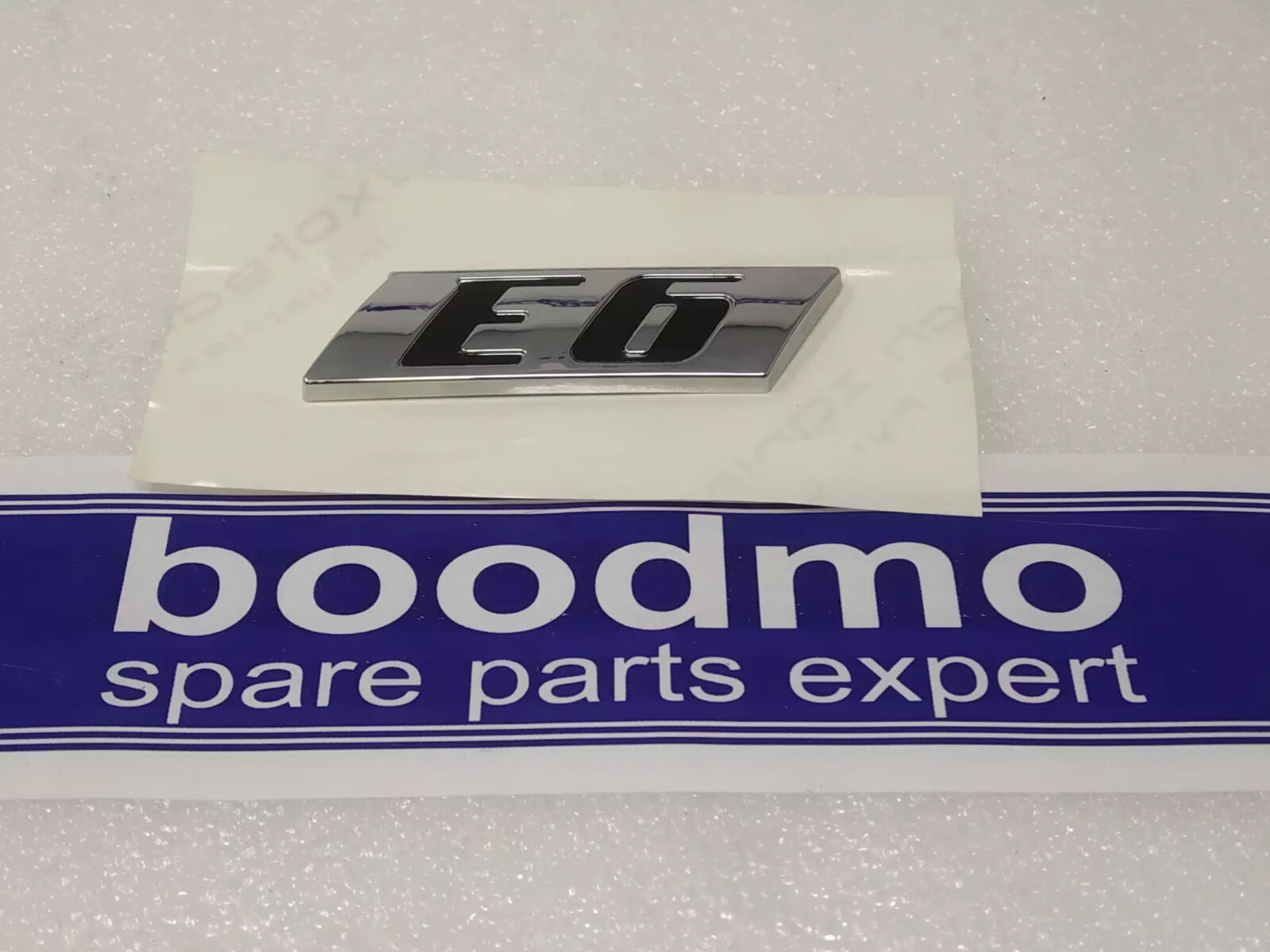 Emblem für MAHINDRA XYLO 1. GEN - 0108GAP00130N - MAHINDRA | eBay