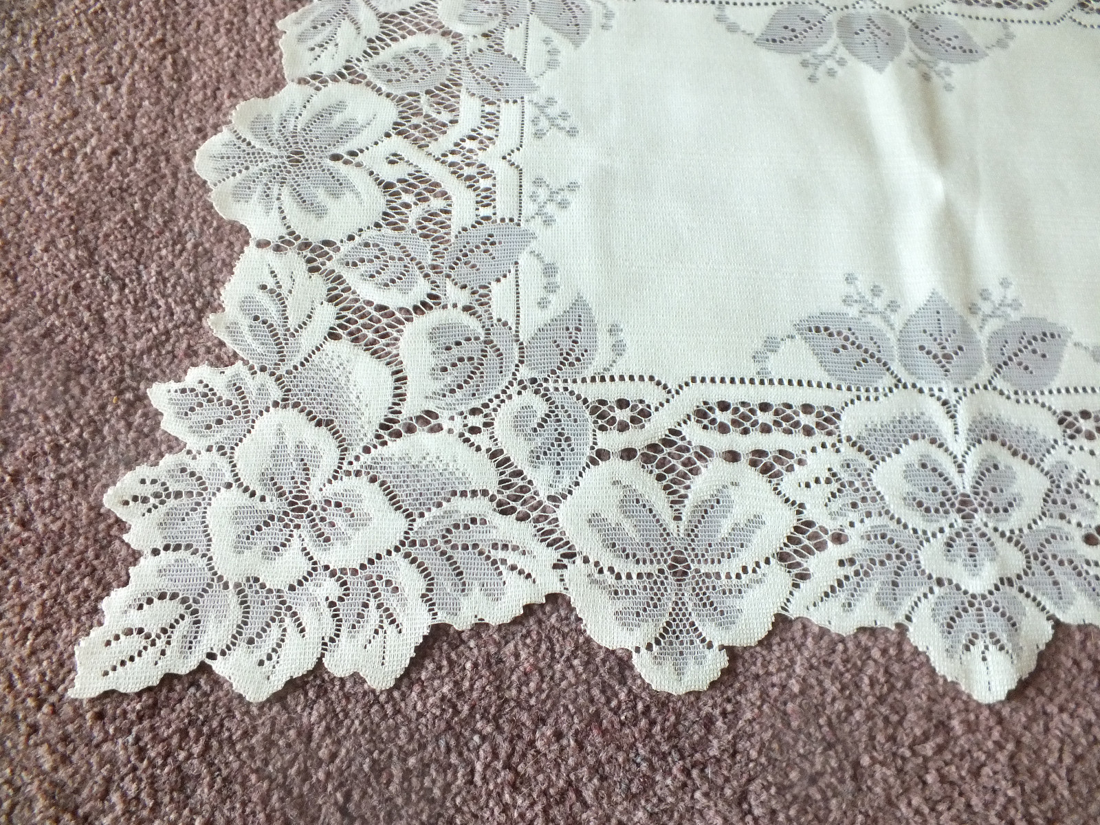 Collectible Beautiful Heritage Lace Doily Table Linen 20 x 14" Original ...