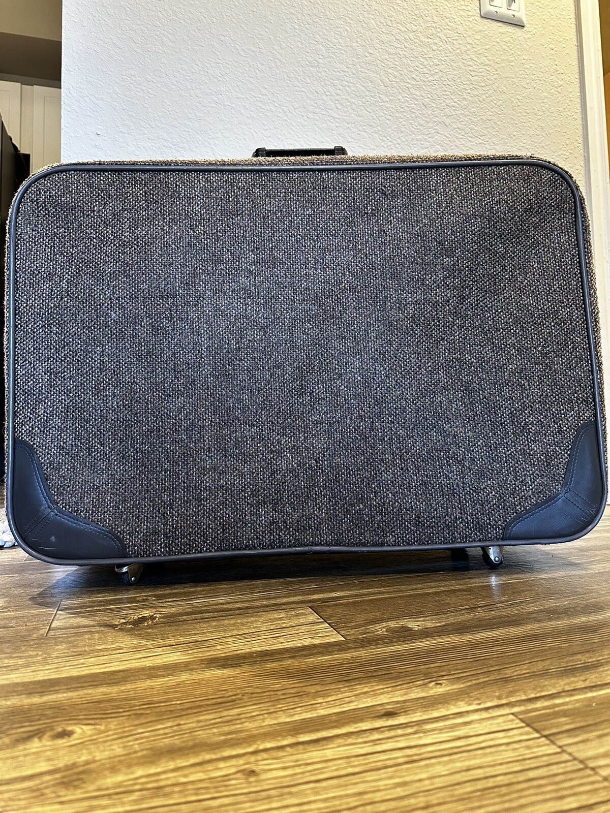 Vintage Tweed Skyway Luggage Set Of 2 Wheeled Suitcases | eBay