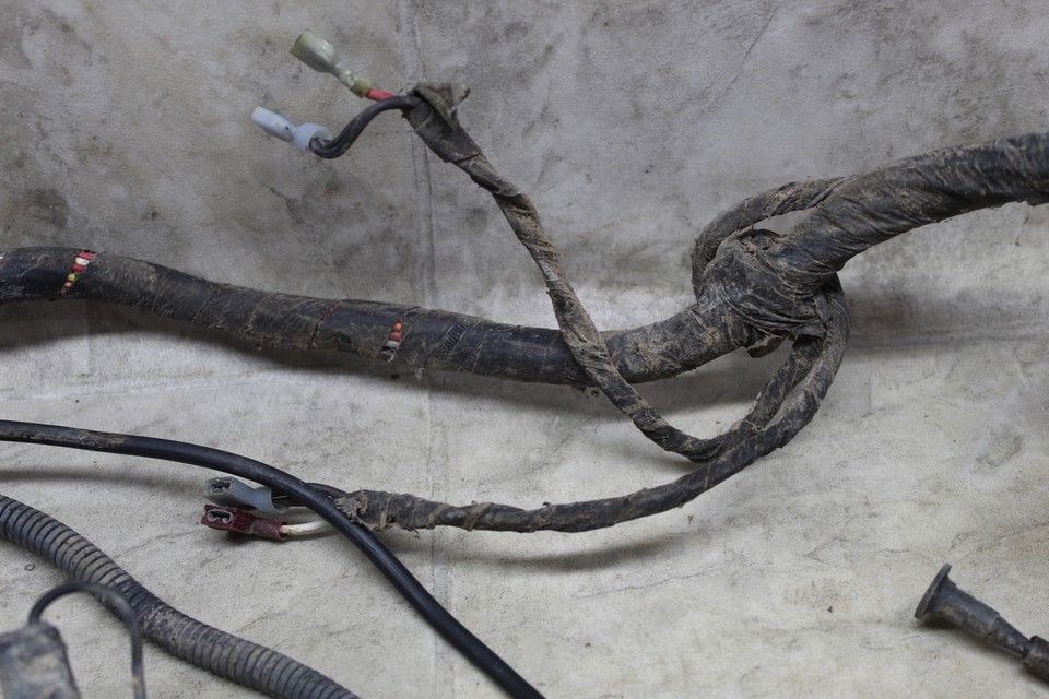 2004 Arctic Cat 400 4x4 Auto Main Engine Wiring Harness Wire Loom READ ...