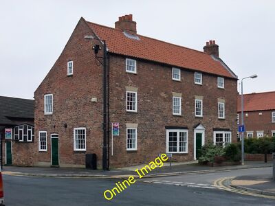 Photo 12x8 Church Street, Sutton on Hull, Yorkshire Sutton-on-Hull At ...