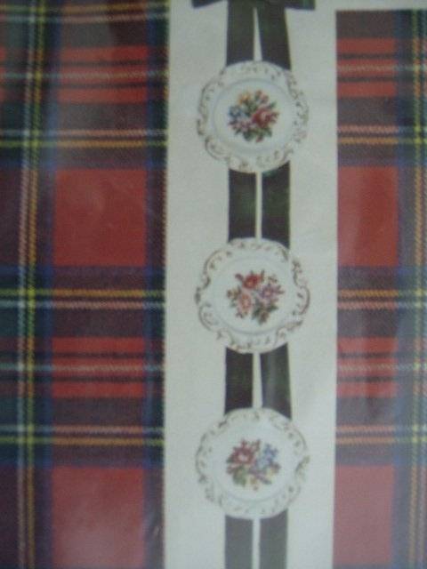 Jean McIntosh CHARTS-Single Rose M103 60x60 Stitches & Three Small ...