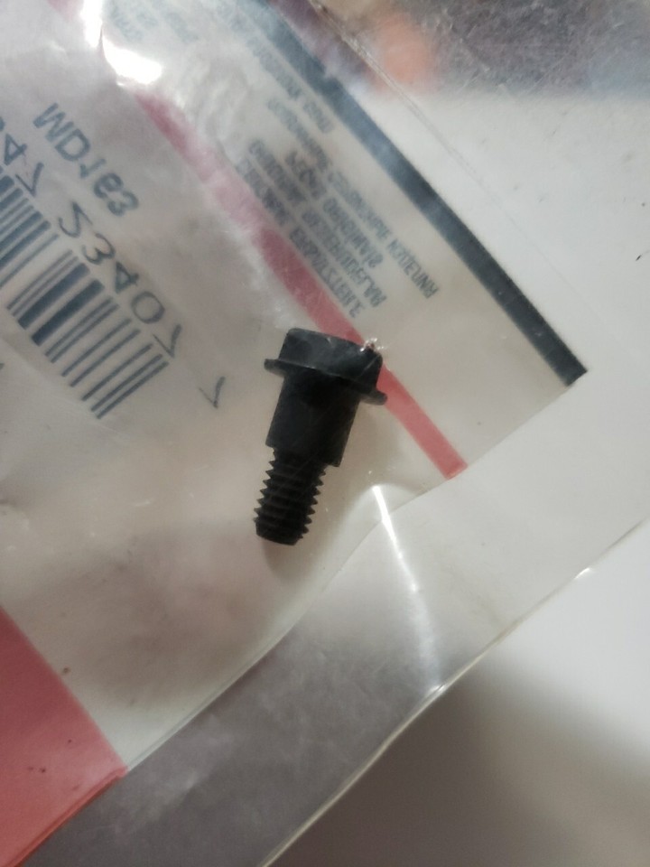 Briggs And Stratton 690940 Screw | eBay