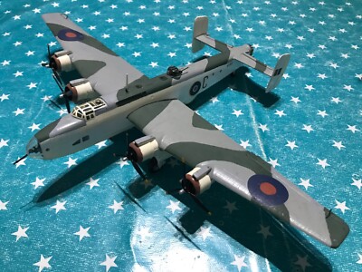 BUILT 1/72 scale MATCHBOX HANDLEY PAGE HALIFAX PK604 British WW2 Bomber ...