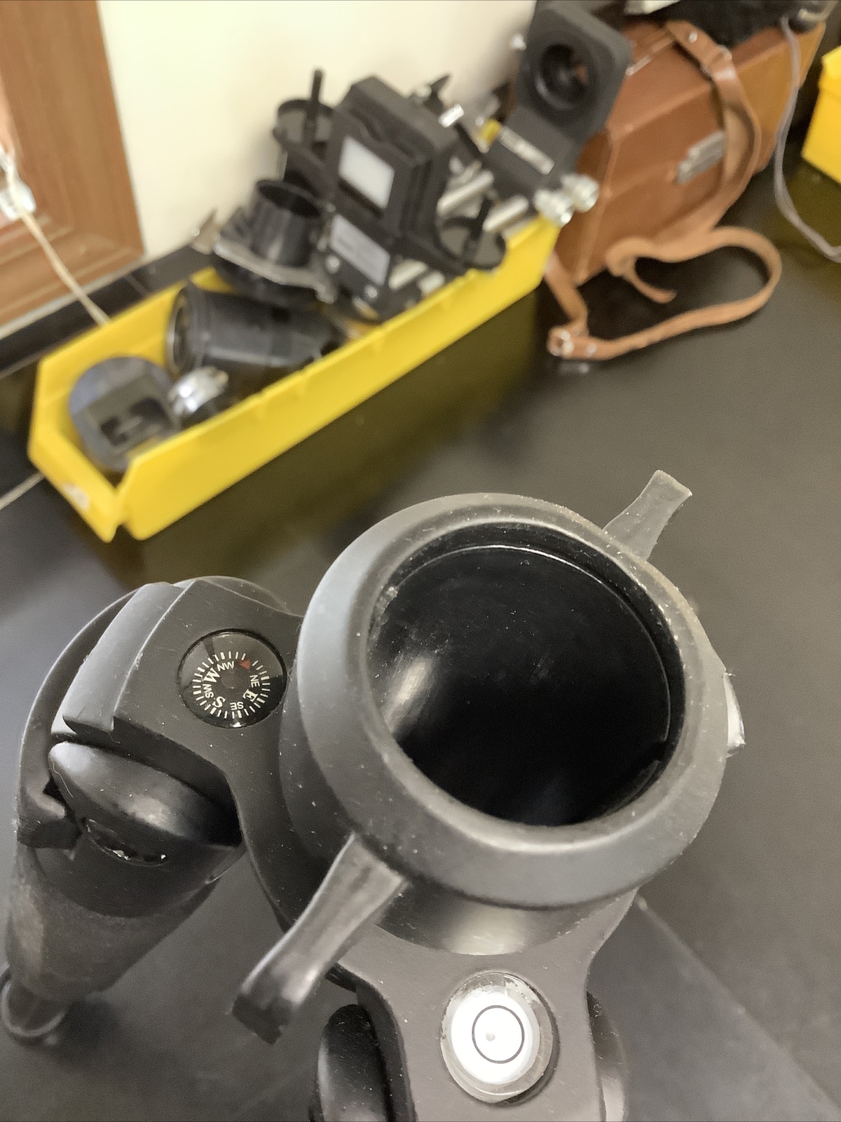 Vista Attaras Tripod | eBay