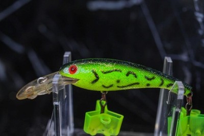 Cordell Wally Diver Fire Tiger fishing lure neon green black back | eBay