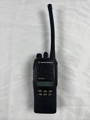 MOTOROLA HT1250 VHF 136-174MHz Police Fire Two-Way Radio AAH25KDF9AA5AN ...