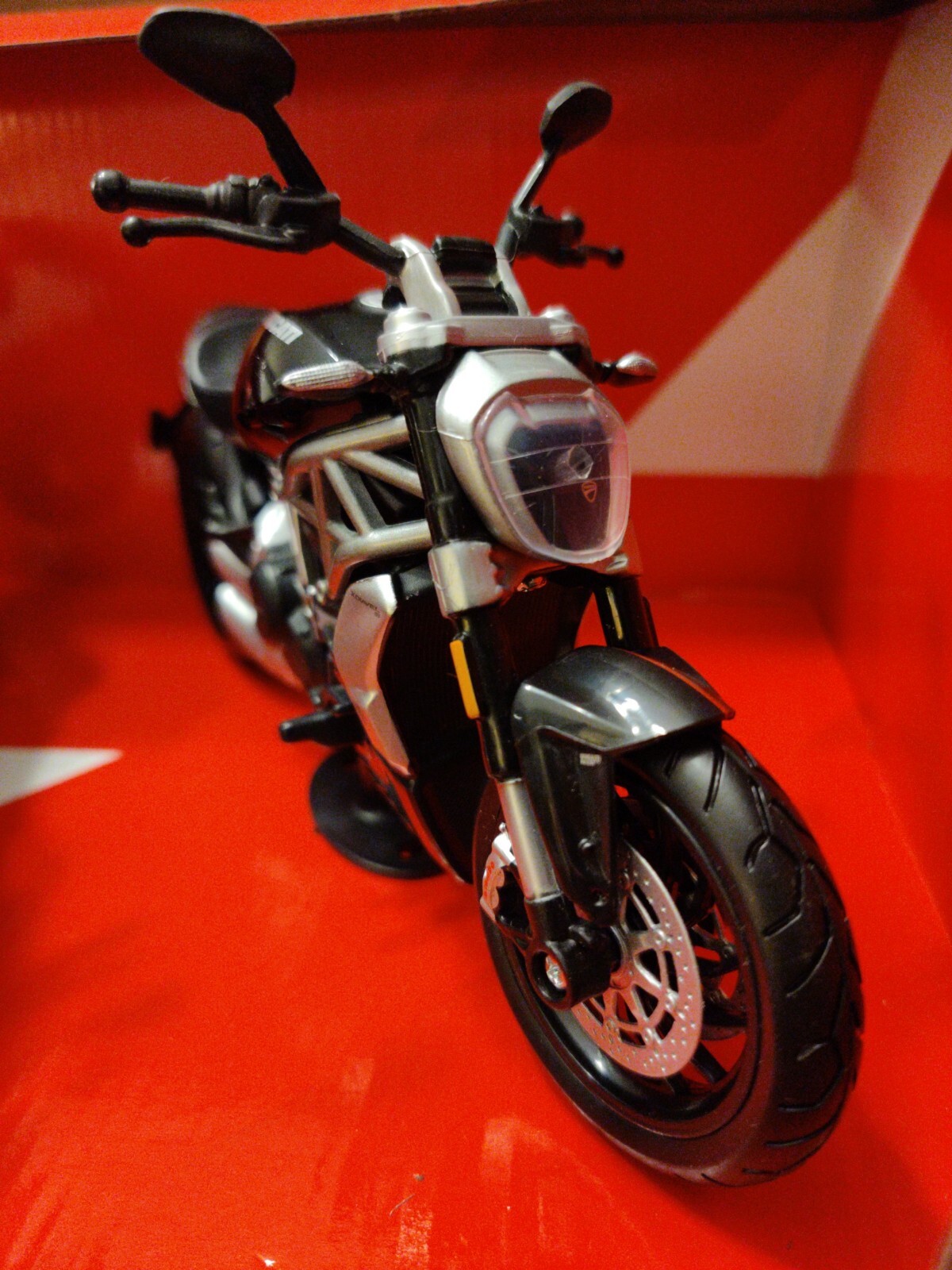 Maisto 1 12 Scale Diecast Ducati Motorcycles / Motorbikes - Set of 4 ...