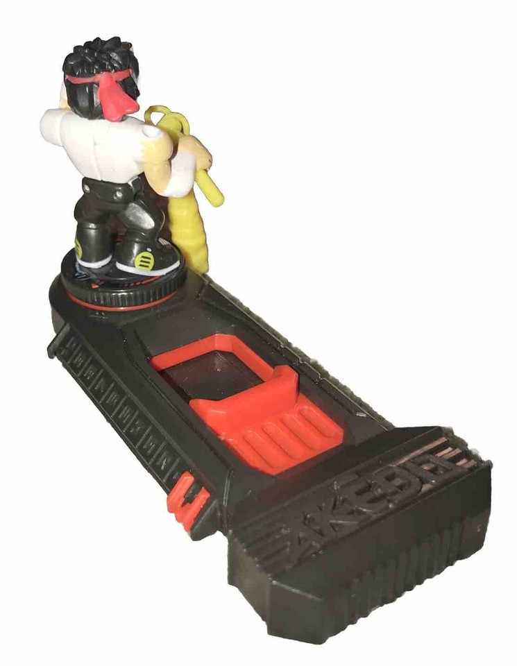 Akedo Ultimate Arcade Warriors Series 1 Chux Lee Battling Action Figure ...