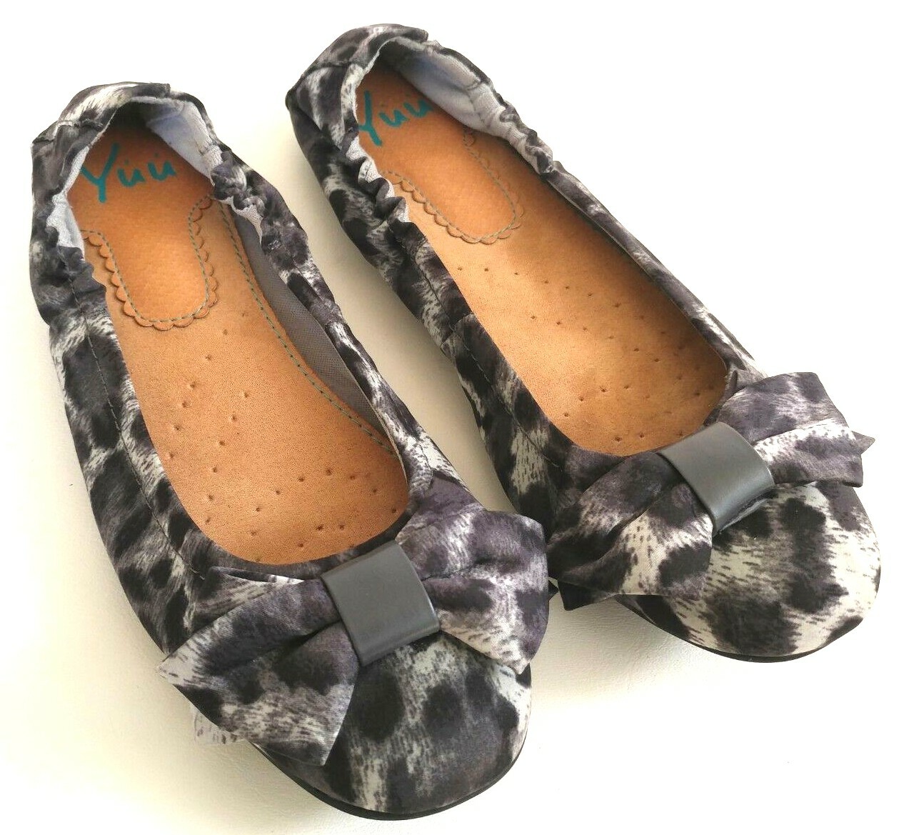 Yuu Shell Womens Size 8M Black/White Slip On Bow Tie Cheetah Ballet ...