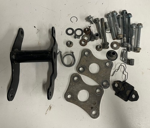 SUZUKI PE 175 Motor MOUNTS BOLTS HARDWARE SCREWS RUBBER Lot | eBay