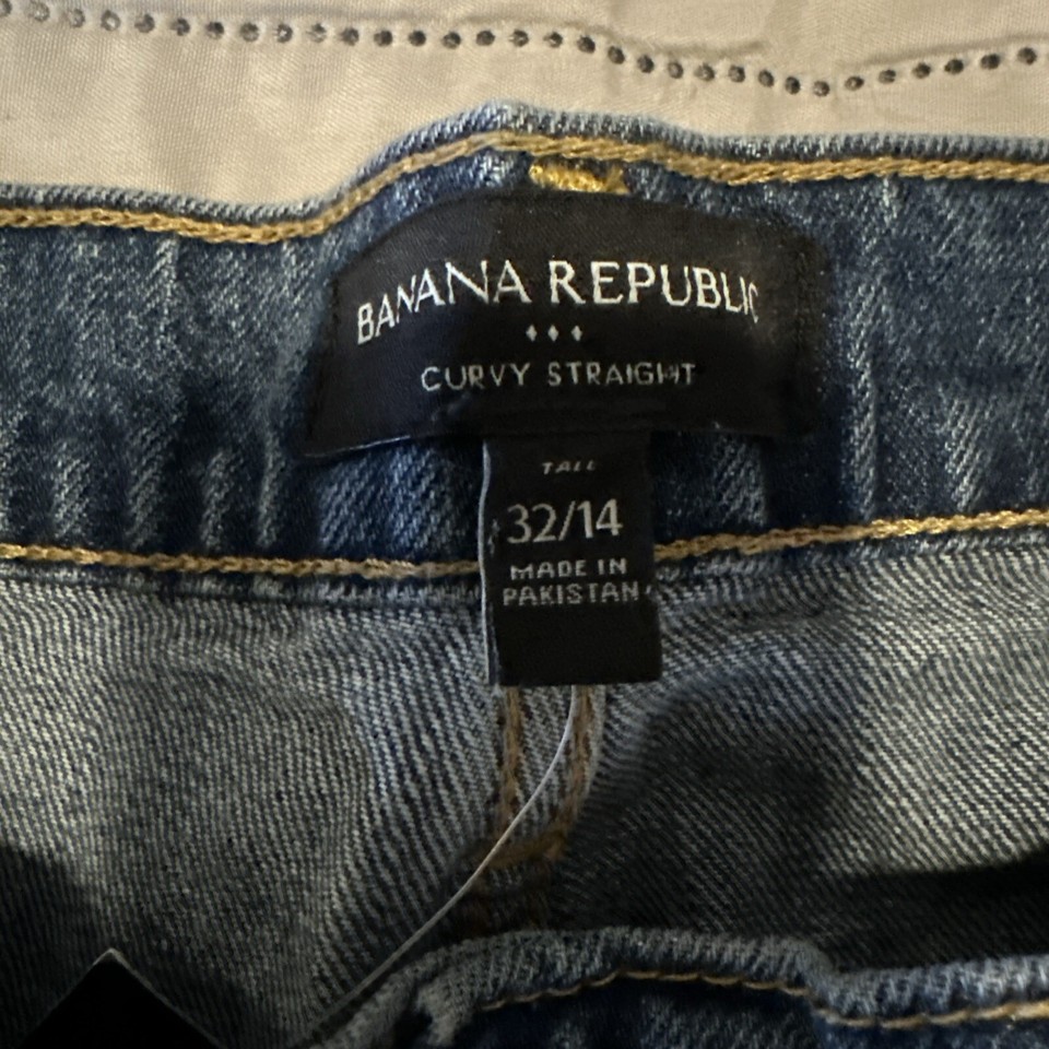 NWT Banana Republic Curvy Straight Medium Wash Size 32/14 Jeans Denim ...