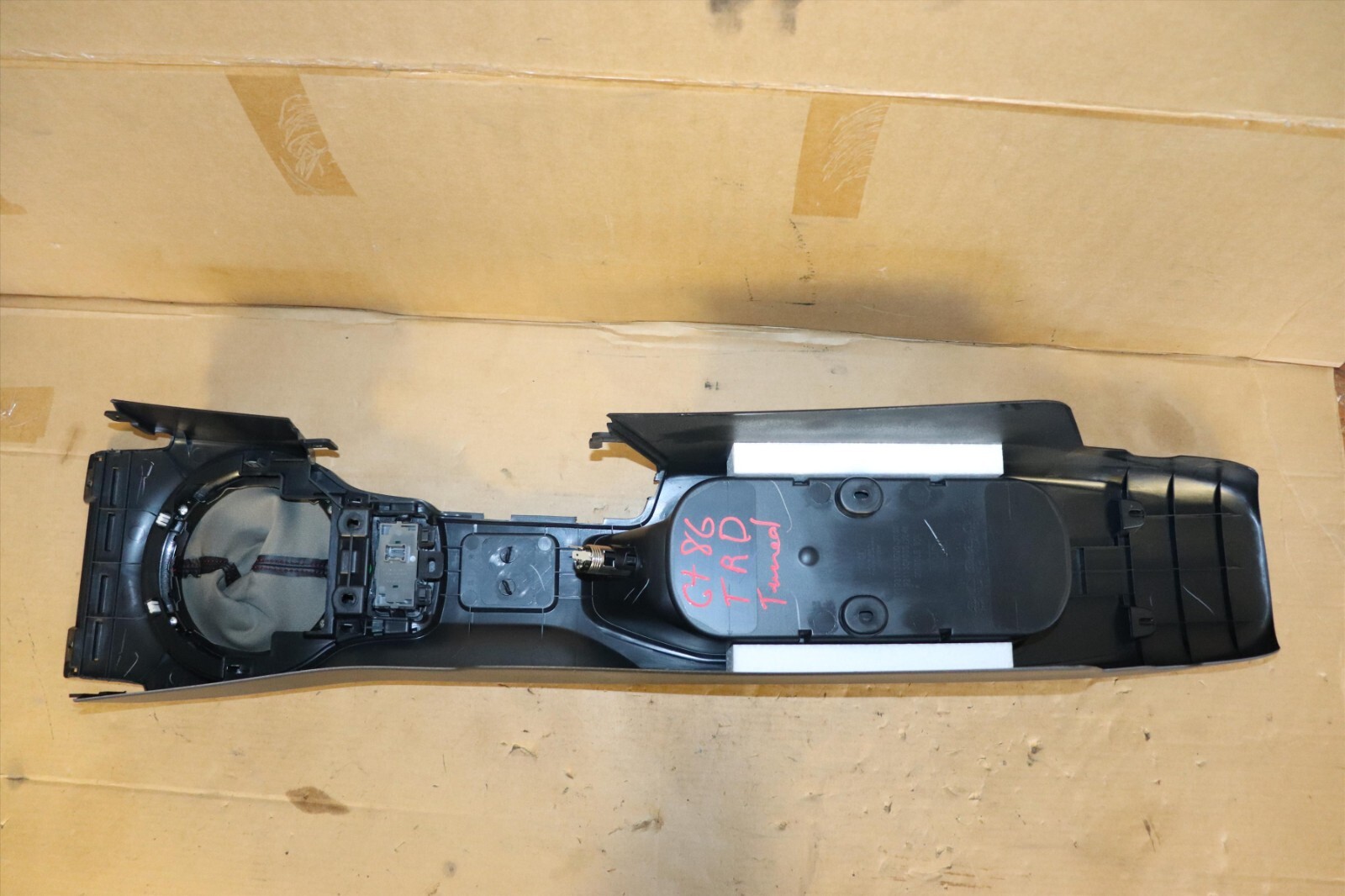 2019 Toyota GT86 TRD Edition Center Console Tray Shifter Bezel Boot ...