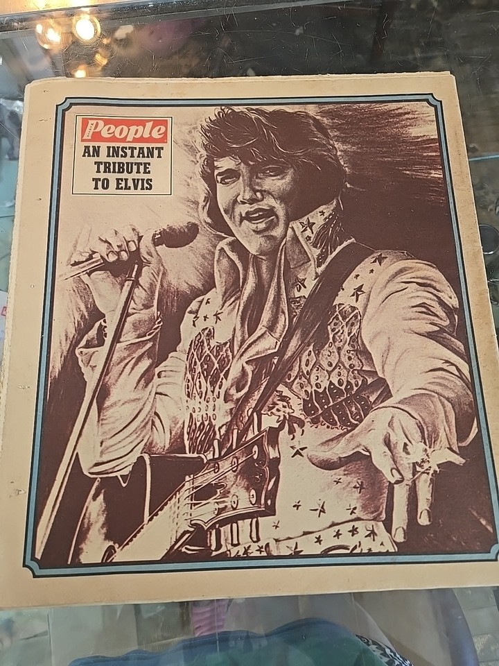 Elvis Presley Magazine Modern People Special ELVIS DIED FROM LONELINES ...
