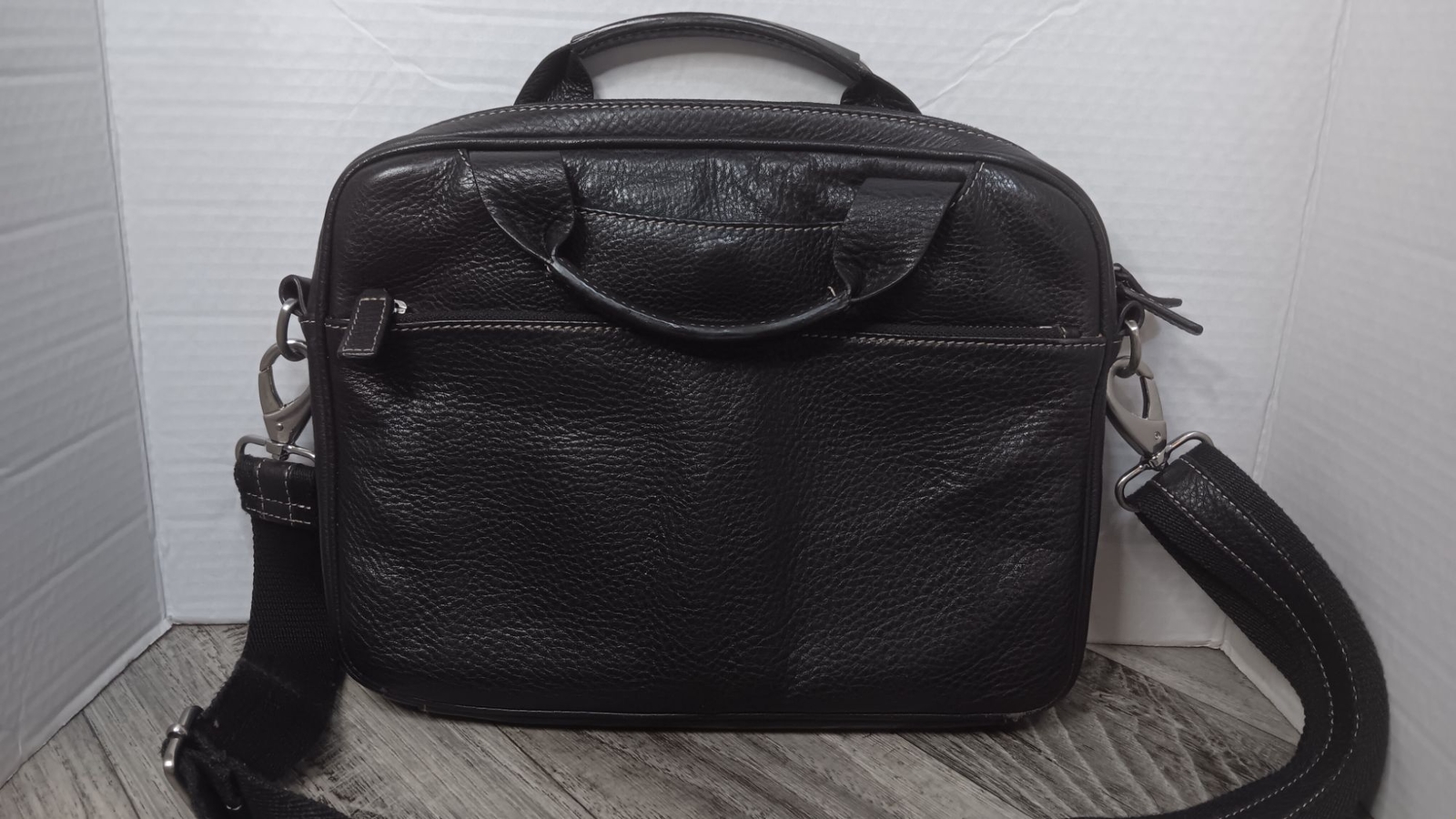 Levenger Brown Leather City Work Travel Crossbody Lined Tablet ...