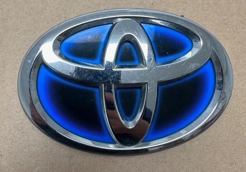 GENUINE 2012 2013 2014 Toyota Prius C Front Grille Emblem Blue ...
