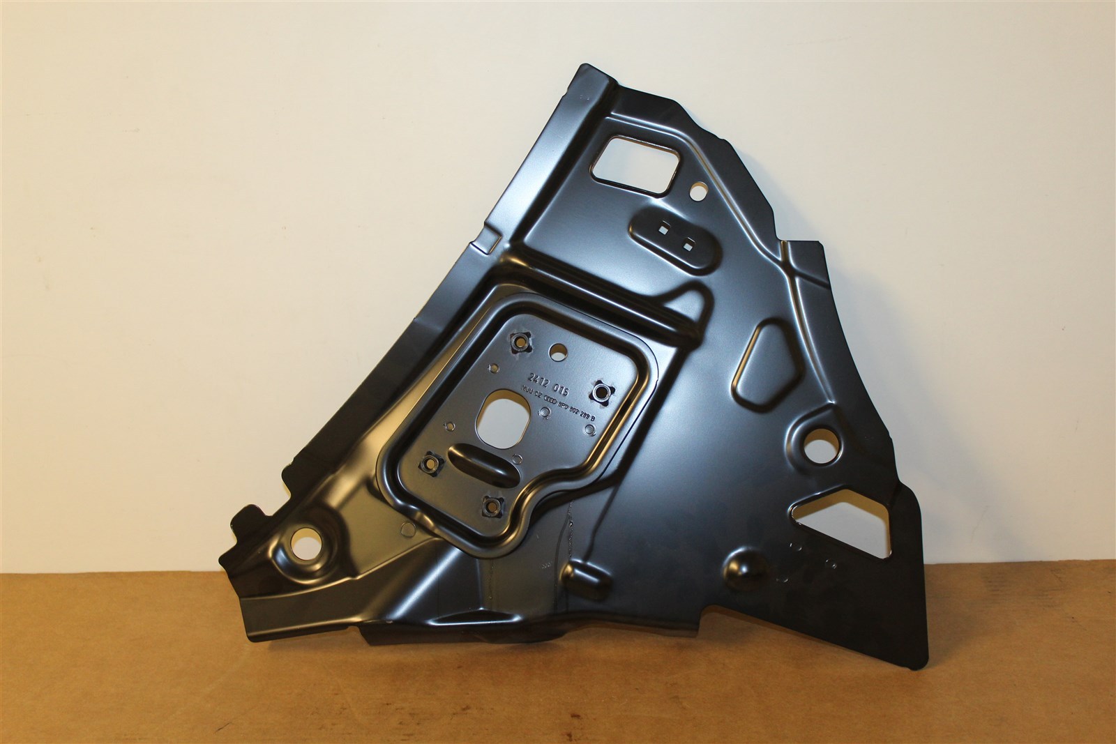 RS3 A3 Left inner Flitch Panel see picture 8P0802123C New genuine VW ...