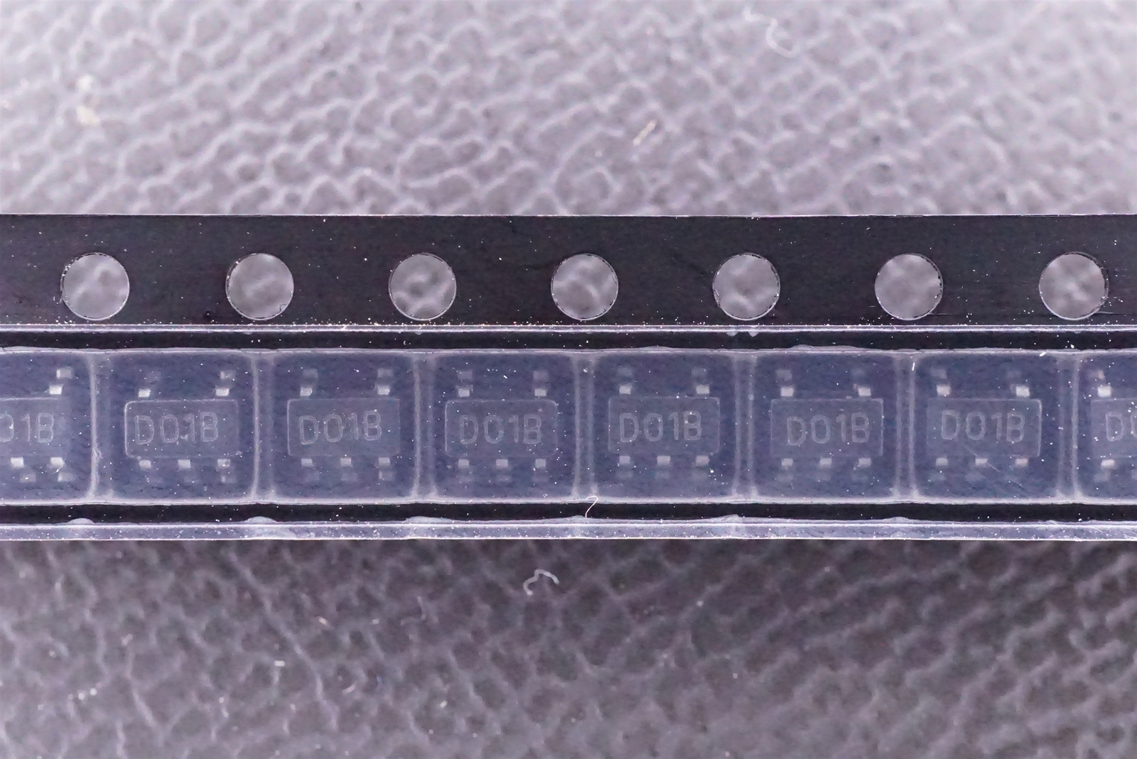 Lot of 4 LM3411M5-5.0/NOPB TI Secondary Regulator and Driver 5V 15mA ...