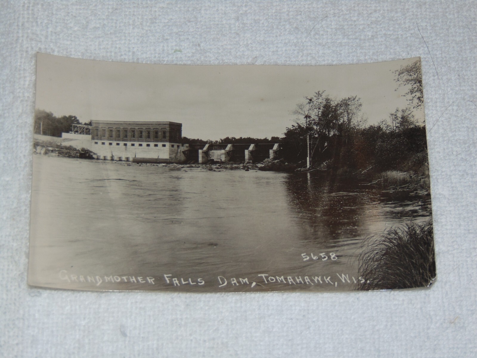 ORIGINAL VINTAGE UNPOSTED POSTCARD: "GRANDMOTHER FALLS DAM, TOMAHAWK ...