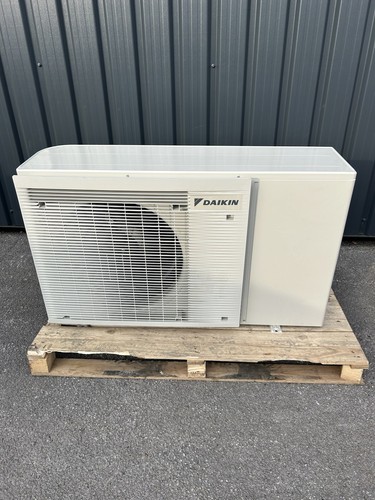 Daikin Altherma EDLA04E2v3 - Heat Pump Low Temperature Monobloc Heat ...