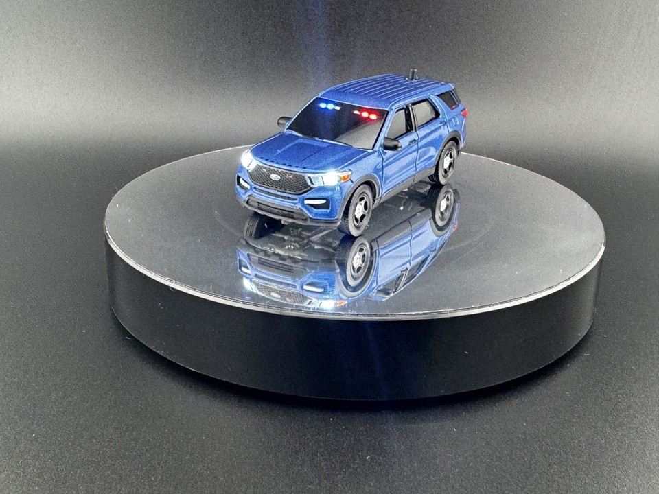 1/64 Greenlight UNMARKED Blue Ford Explorer With LED Lights | eBay