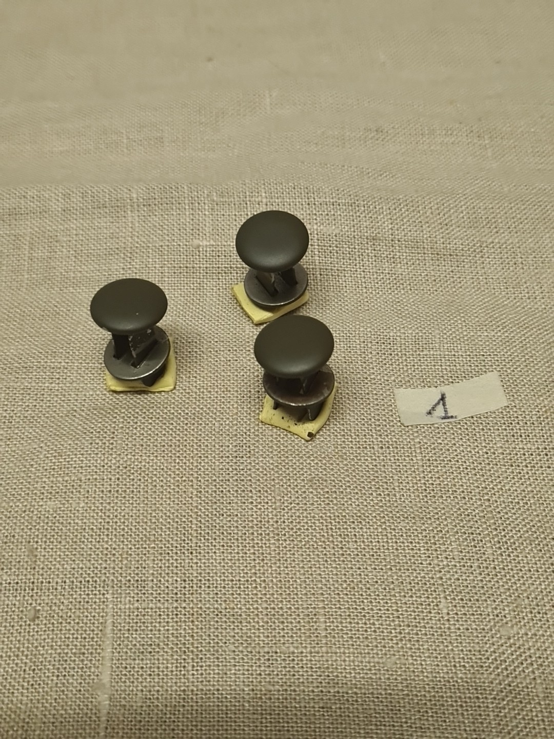3 Rivets couleur WH avec contre rivet pour casque Allemand WW2 (1) | eBay
