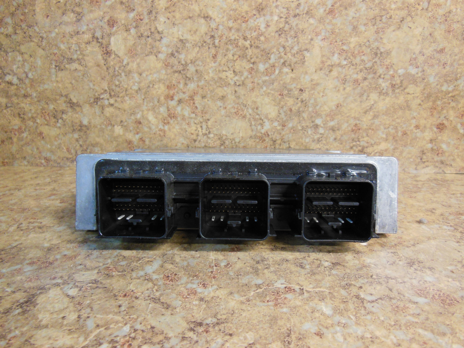 2002 FORD FOCUS 2.0L PCM Engine Control Module 2M5A-12A650-HB NFC1 ECM ...