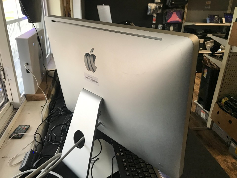 Apple iMac, 21.5",Core i3 3.06GHz, 8GB RAM, 256GB SSD, Ext Warranty ...