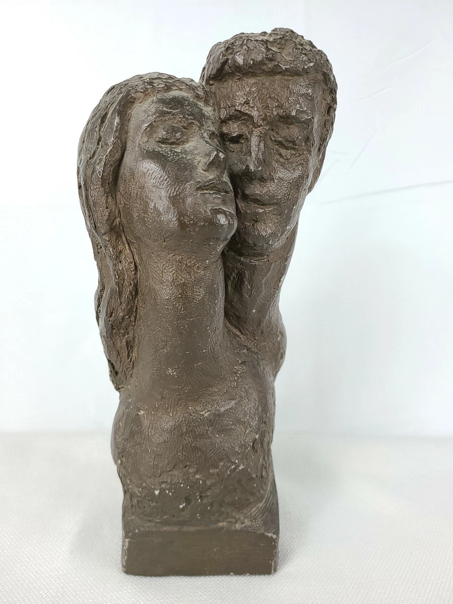Lovers Embrace Statue