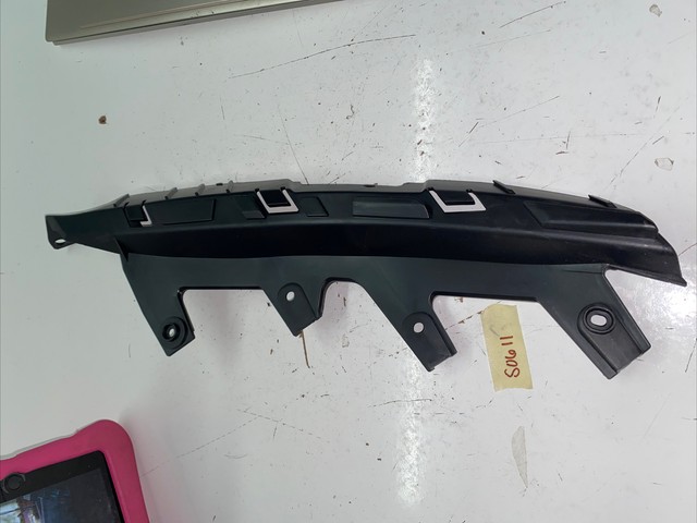 Chevrolet 20809852 Genuine OEM Headlamp ASSY Lower Support for sale ...
