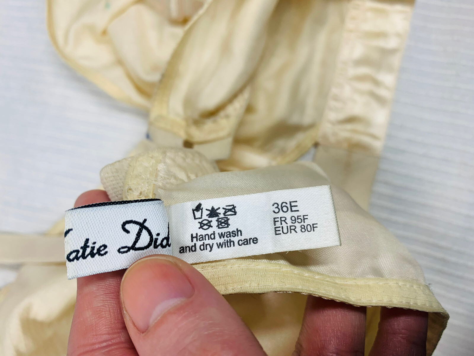 WHAT KATIE DID Satin Bullet Bra Harlow 36E DD EUR80F Repro Vtg CC09 40s ...