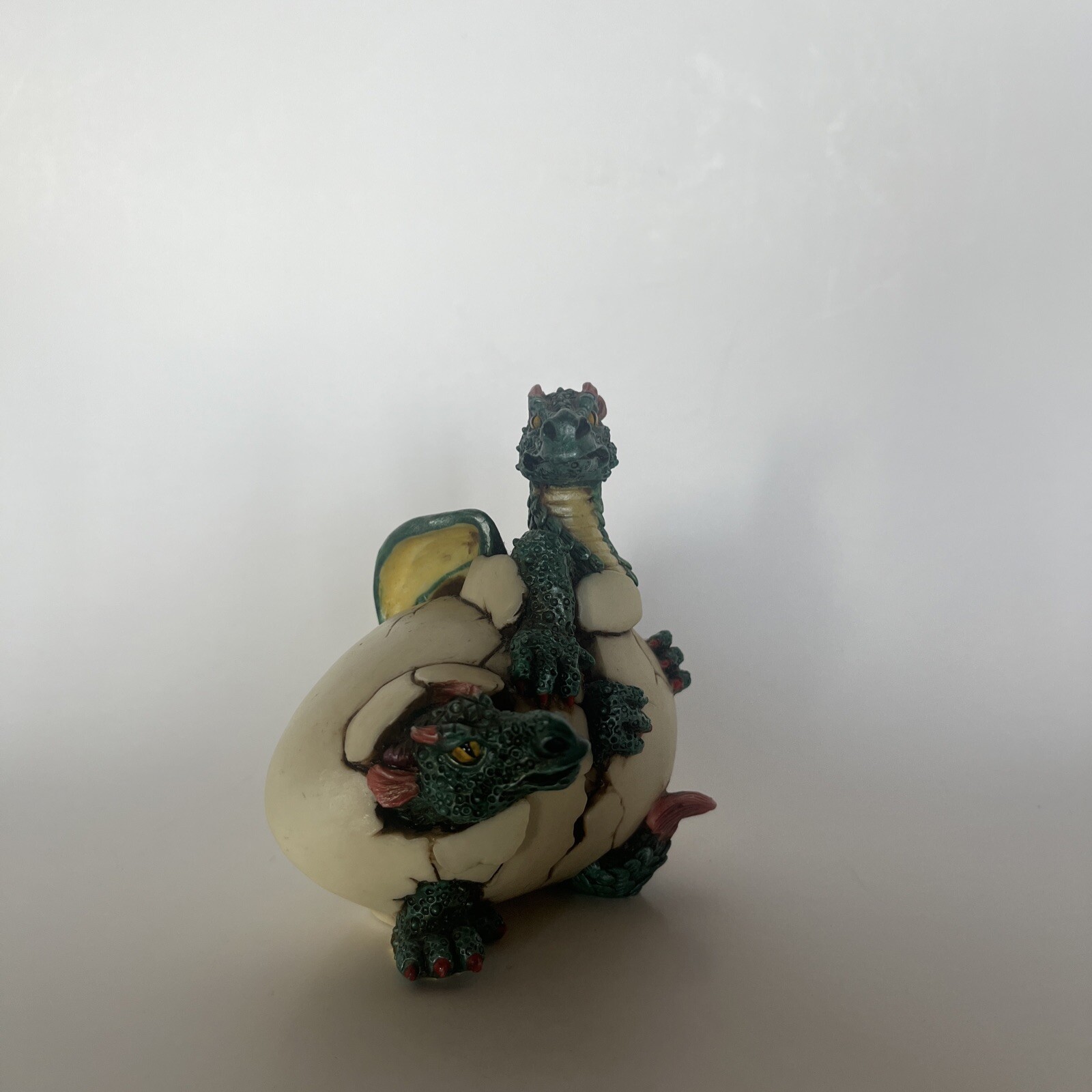 EXCALIBUR Gift Collection Green Baby Dragon Egg Hatchlings 98 Casino ...