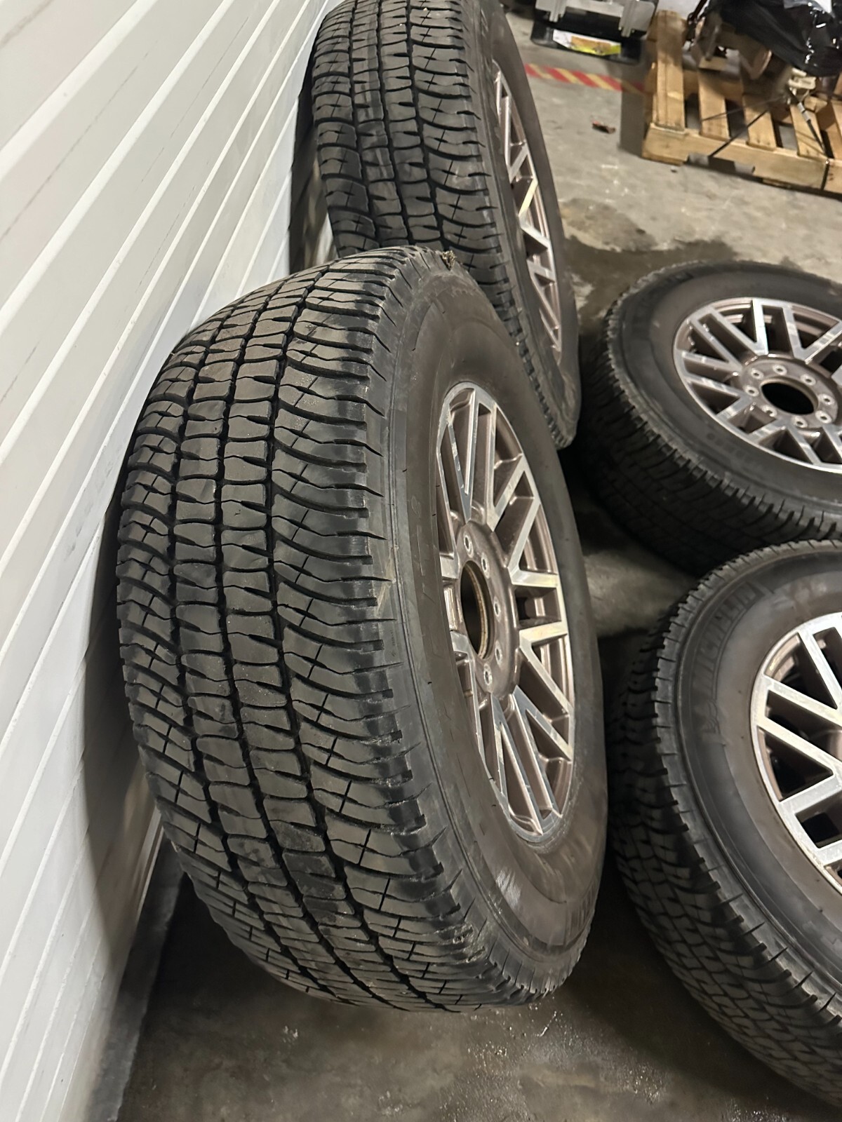 2017 FORD F250 F350 KING RANCH WHEELS RIMS TIRES 20" 8X170 MICHELIN ...