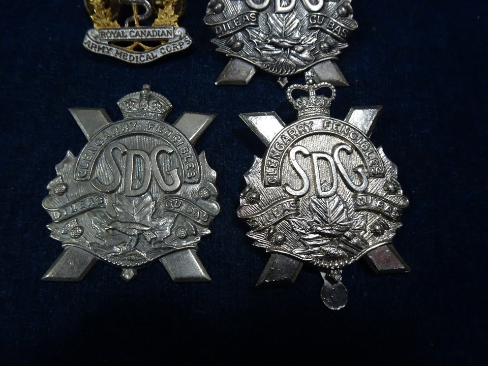 4 Orig Vintage Cap Badges "RCAMC / SDG" Scully & Breadner P | eBay