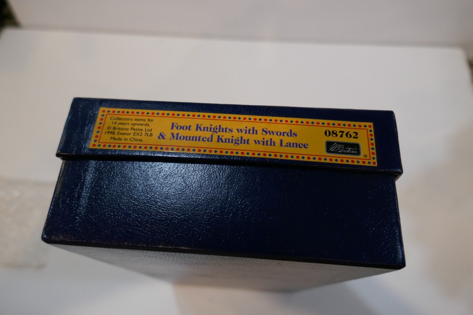 Britains Tournament Knights Mounted Knight Sword, 2 Foot Soldiers ...