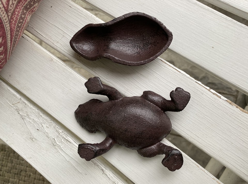 Cast Iron Frogs Hide A Key. BRAND NEW!! Never Get Locked Out Again ...