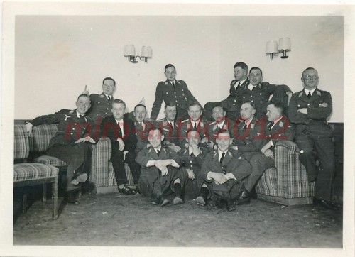 Foto, Pilot der Luftw., NSFK Gotha, Portrait Gruppe 3, 1935, 5026-589 ...