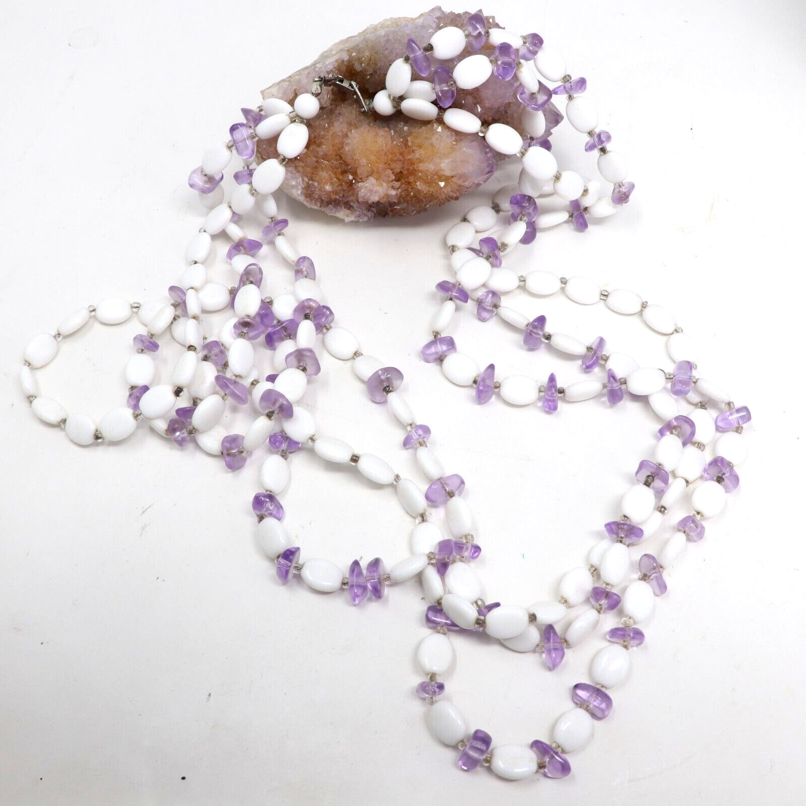 Vintage 3 Strand 30"L Lucite White Bead & Clear Laven… - Gem