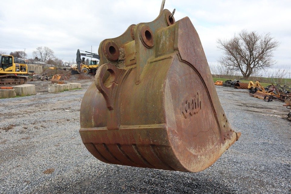 36" Geith Excavator Bucket; 80 mm Pins; Fits: Cat, Case, Deere, Hitachi ...