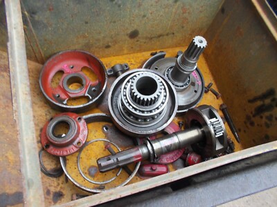 Farmall IH 560 Diesel tractor ORIGINAL live PTO Power Take Off unit in ...